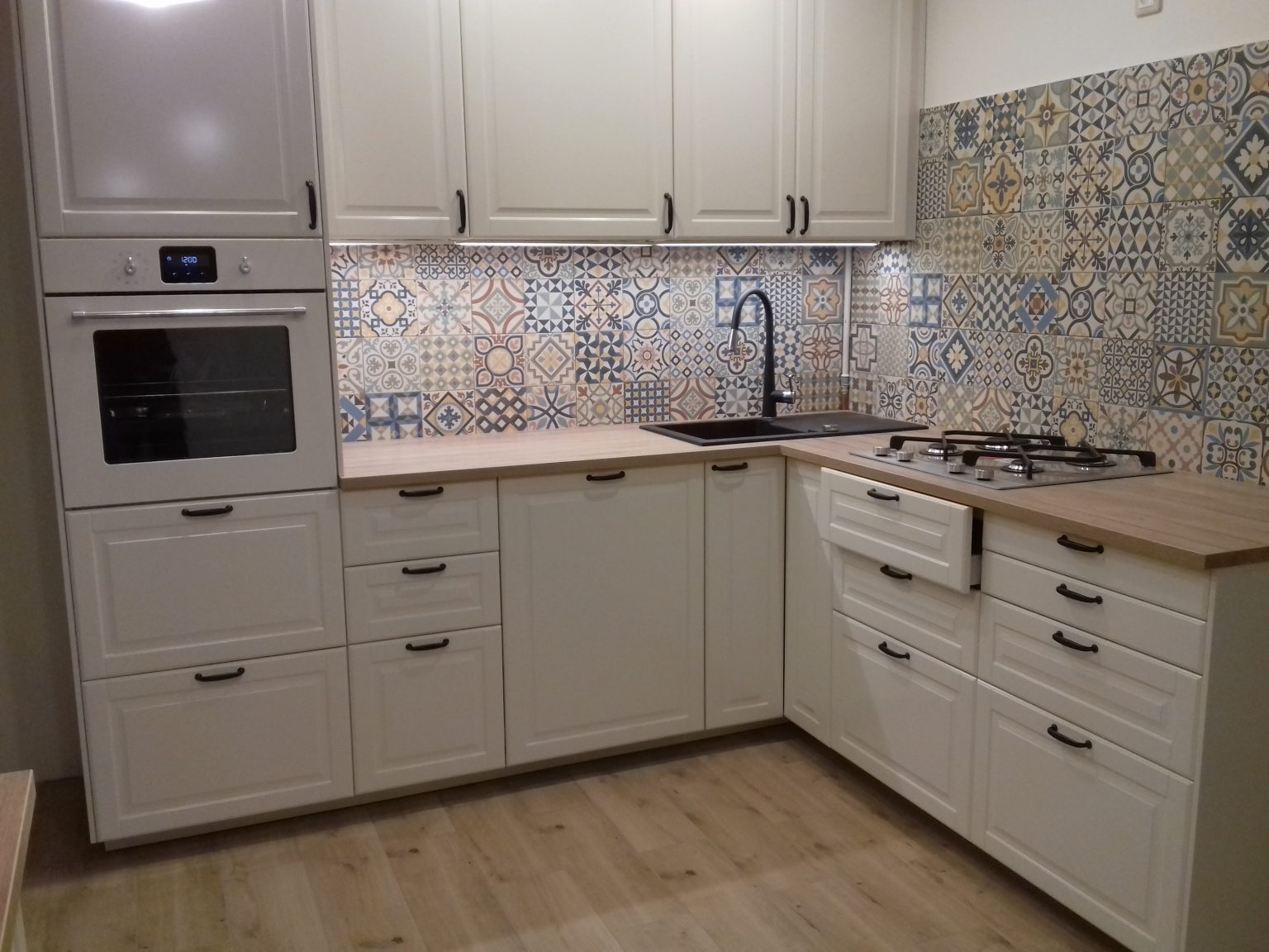 Fronty Bodbyn IKEA – Montaż kuchni z IKEA